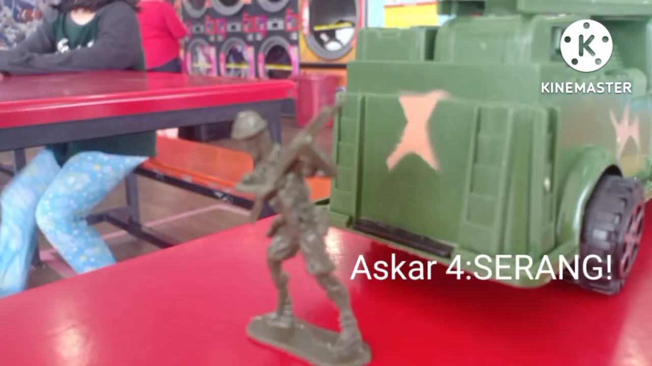 Askar melayu VS Askar british - YouTube