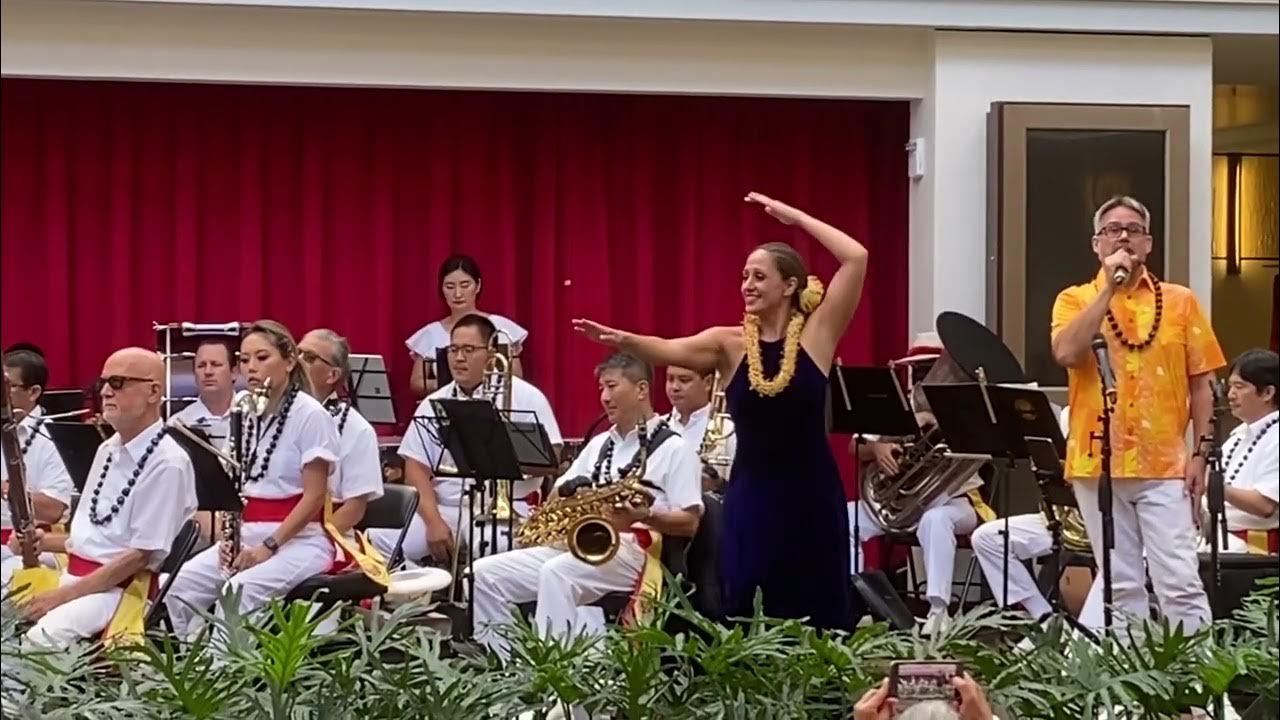 The Royal Hawaiian Band At Ala Moana - YouTube