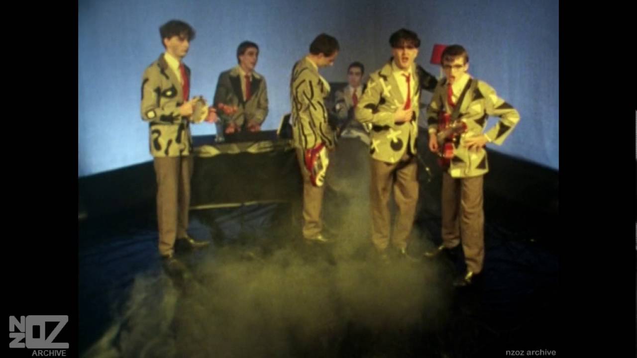 Split Enz - I See Red (1978) - YouTube