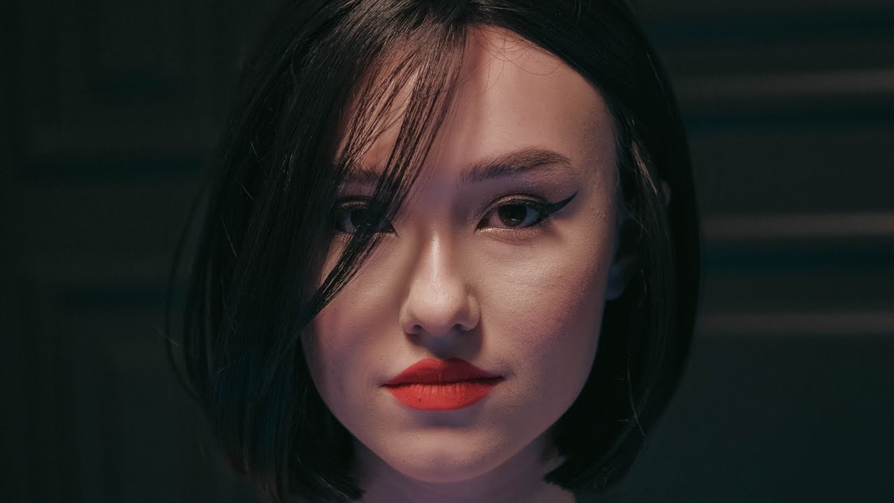 DHARIA - Cold As Ice (Official Video) - YouTube