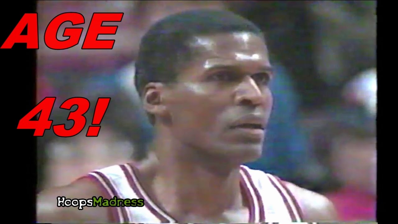 Robert Parish (Age 43) 5 Rebounds in 15 Seconds! - YouTube