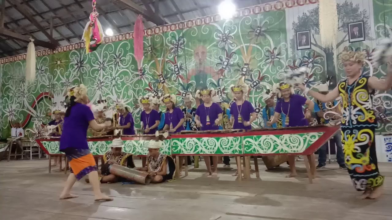Musik tradisional Desa Long Segar 2019 - YouTube