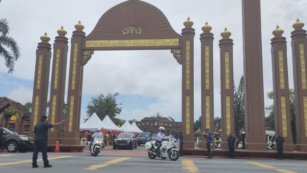 Keberangkatan Balik Yang Maha Mulia Raja Perempuan Tengku Anis dari ...