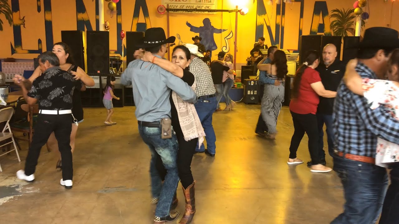 Sigue el baile 💃🏼 con los 4 de Nuevo León! Que lindos son los bailes ...