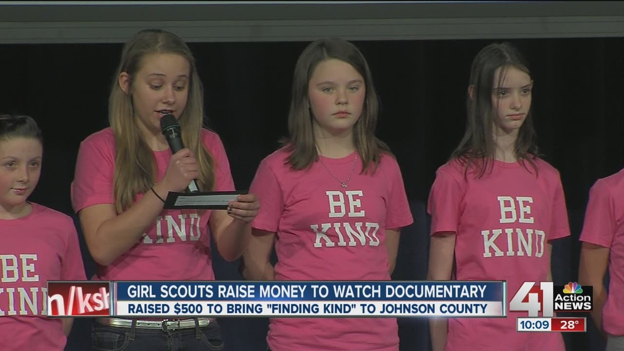 Girl Scouts raise money to fight bullying - YouTube