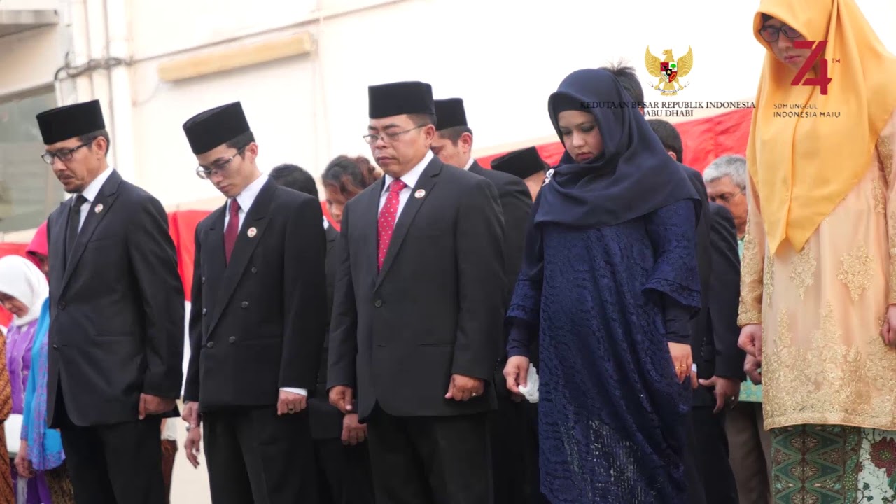 UPACARA BENDERA HUT KE 74 REPUBLIK INDONESIA - YouTube