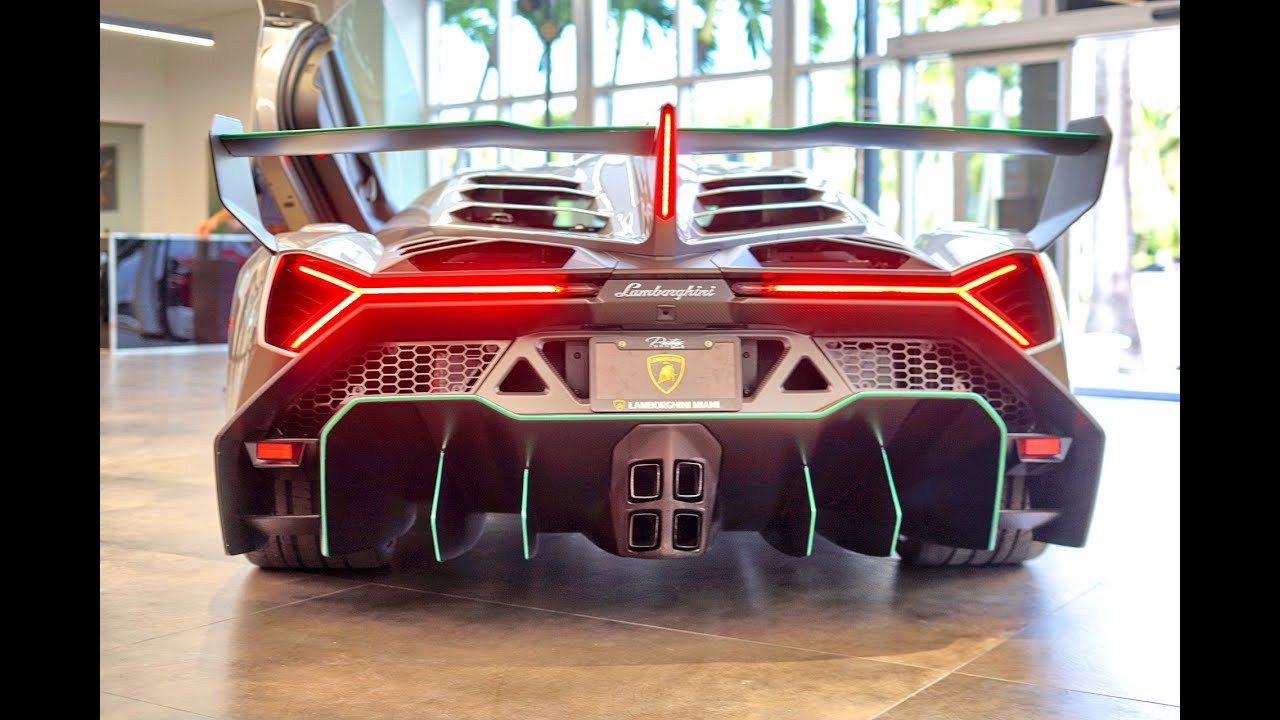 Lamborghini Veneno Back View