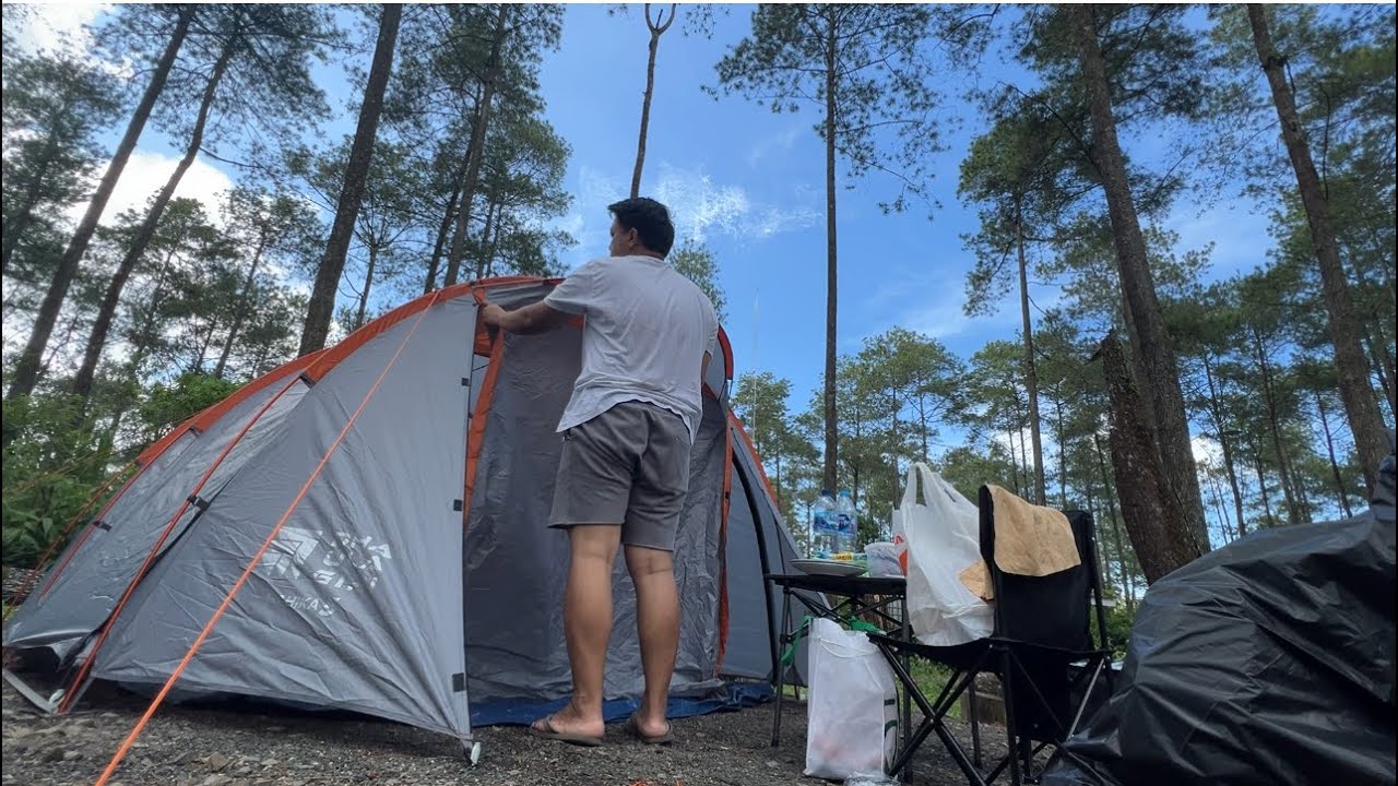 Camping menggunakan tenda dhaulagiri mahika 5 di campervan green grass ...