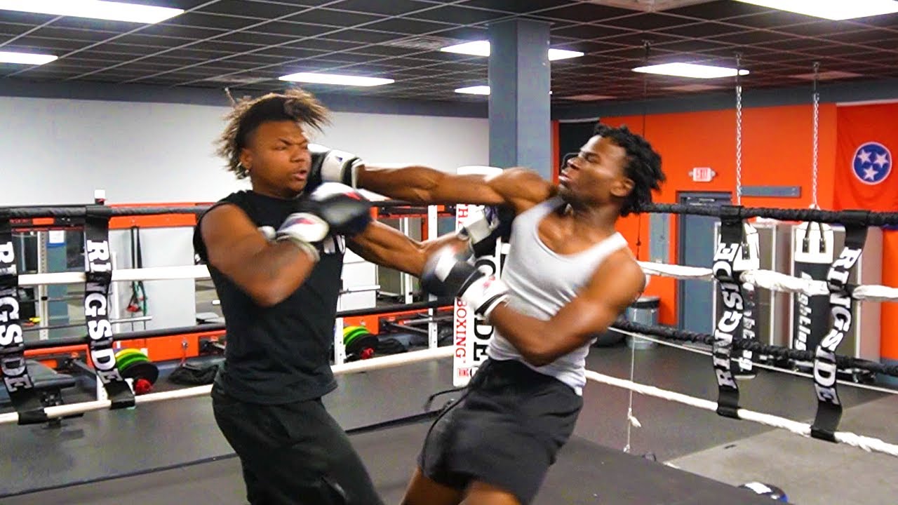 Kanel Fights a 3 year Experienced Boxer - YouTube