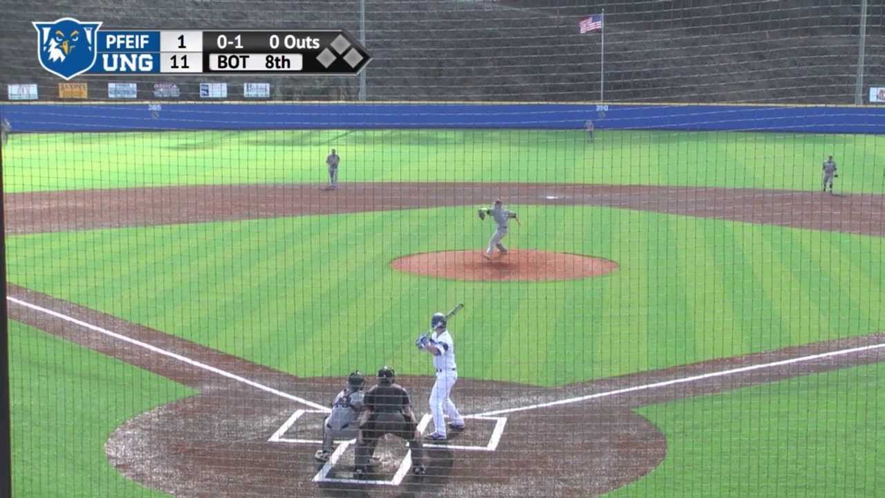 Taylor Jones Homers In First Collegiate Hit - YouTube