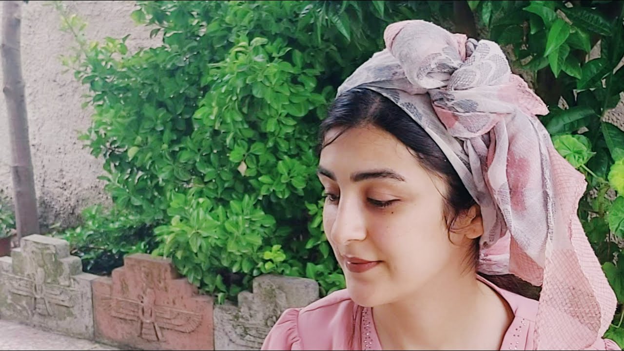 “Rural Life in Iran | Cleaning and Cooking Chicken Feet (Village Vlog ...