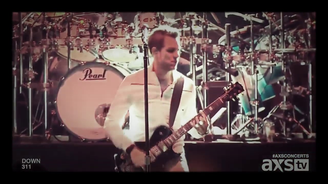 311 - Down (Live In Chicago 2011) - YouTube