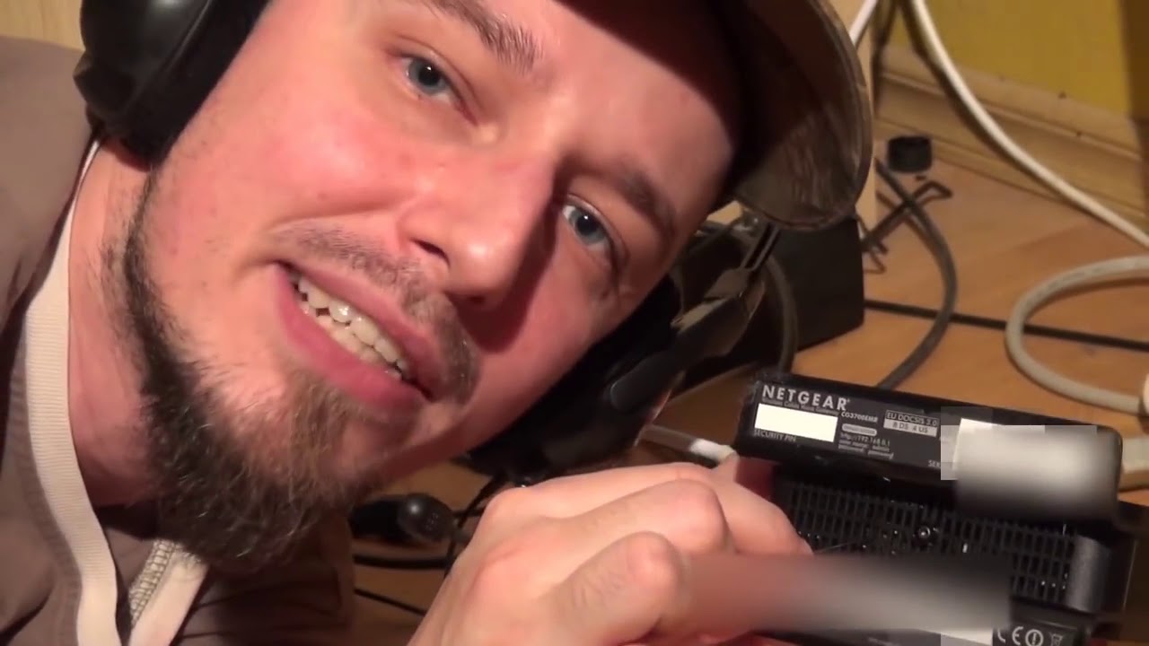 How to reset CG3700 Netgear Modem (reupload) - YouTube