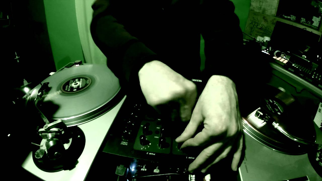 Chicago Footwork Mix Dj B Mac - YouTube