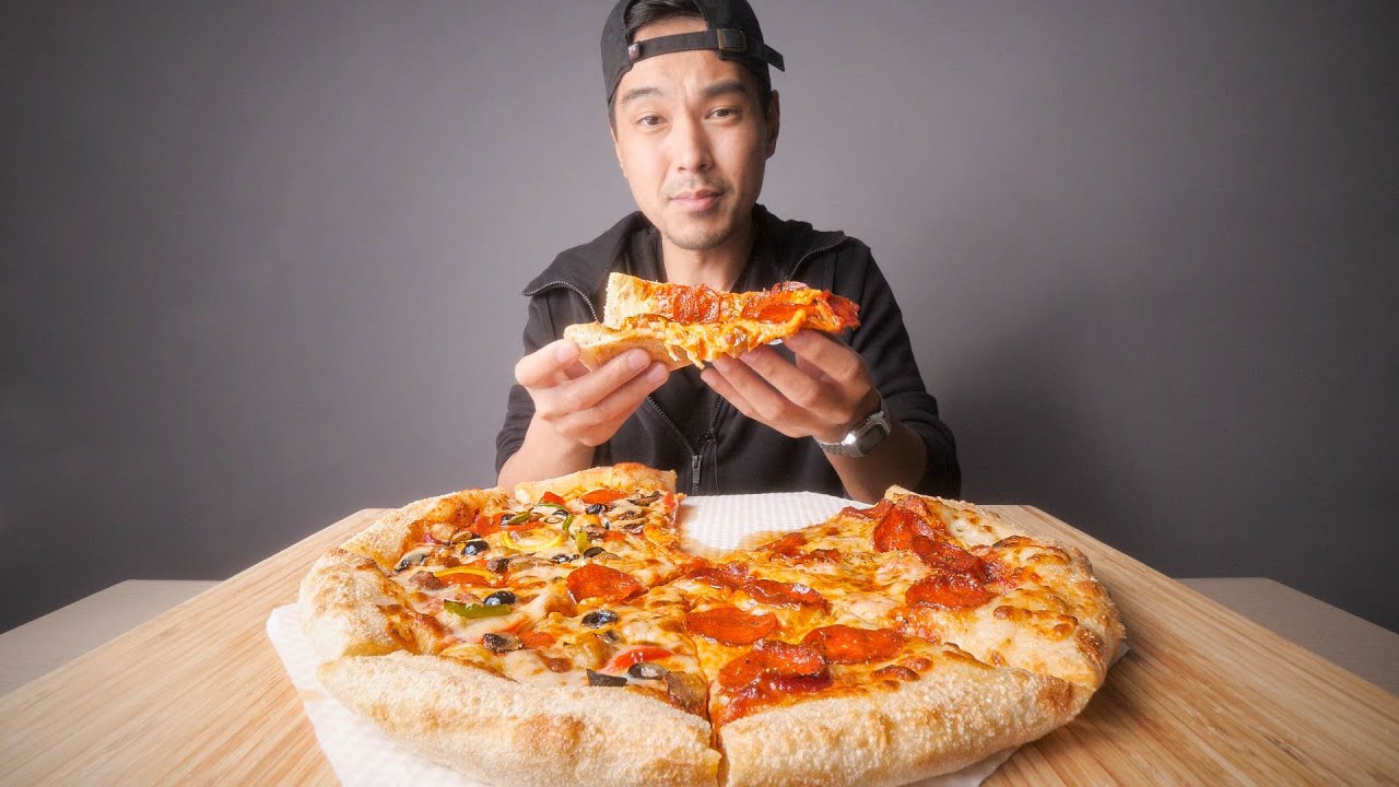 A Viewer Requested This Pizza - YouTube