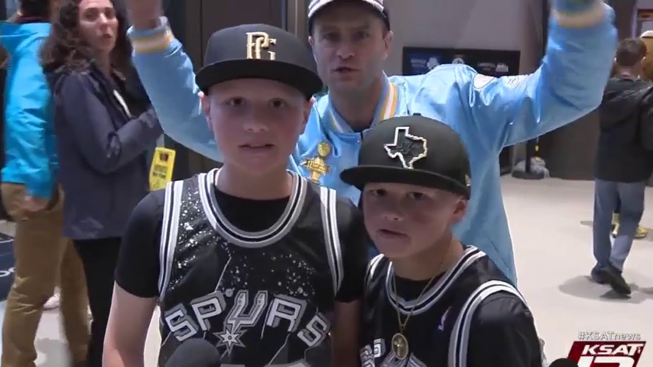 WATCH: Sights and sounds from first Spurs game in Austin - YouTube