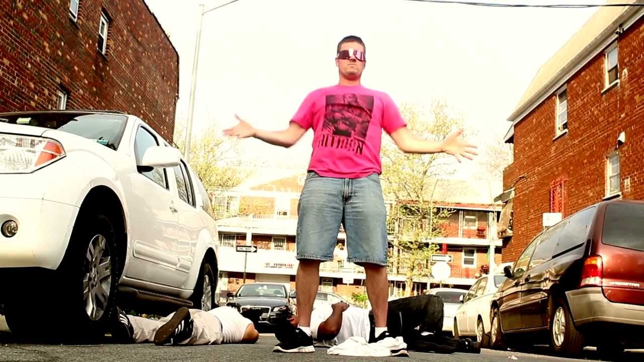 Bret The Hitman Hart Shades Commercial 2012 - YouTube