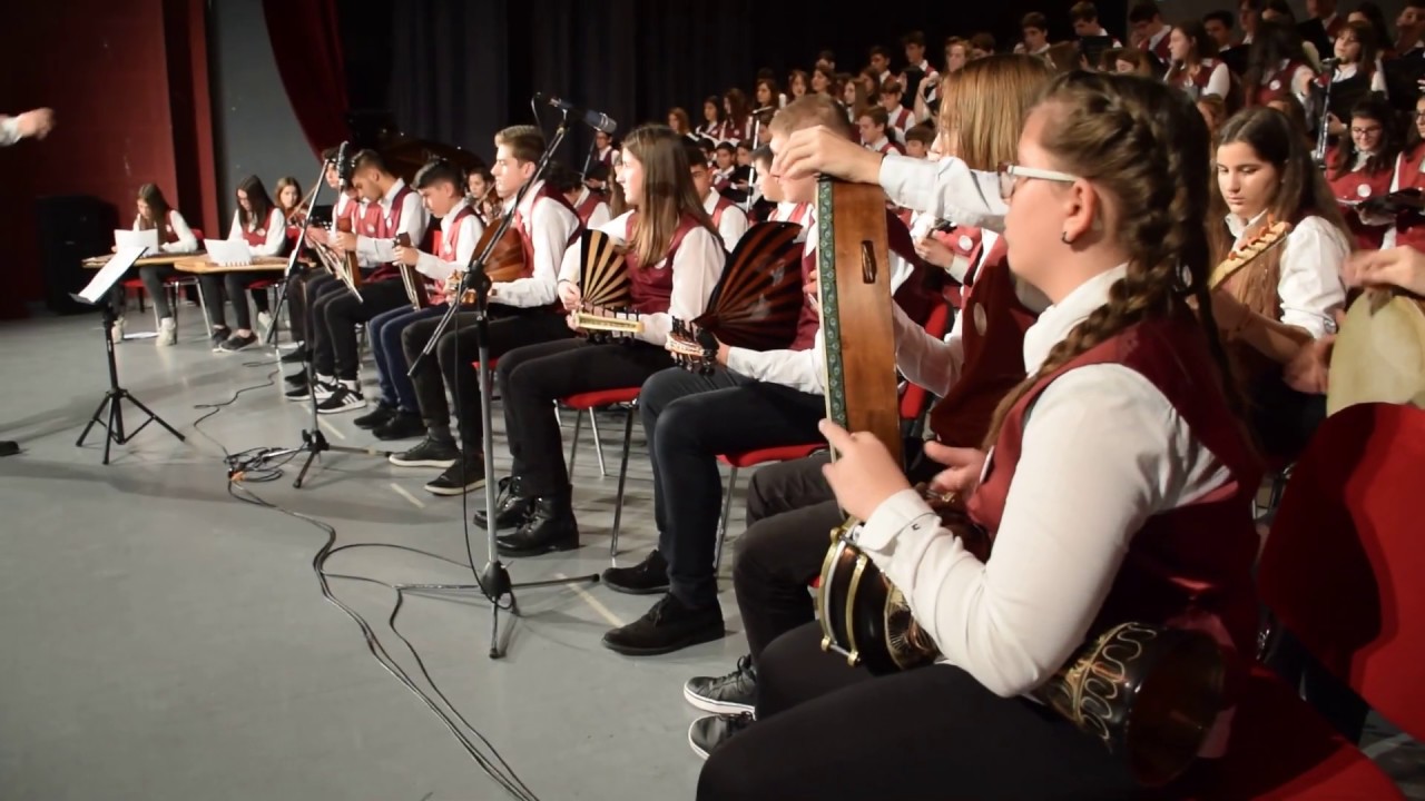 ΒΙΝΤΕΟ 21: Μοραΐτικα Κάλαντα -1η ΧΡΙΣΤΟΥΓΕΝΝΙΑΤΙΚΗ ΣΥΝΑΥΛΙΑ ΤΟΥ ...