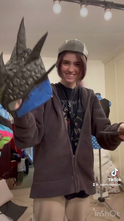 Making Astrids Armour From How To Train Your Dragon 💙 Sewing Costume Cosplay Shorts Youtube