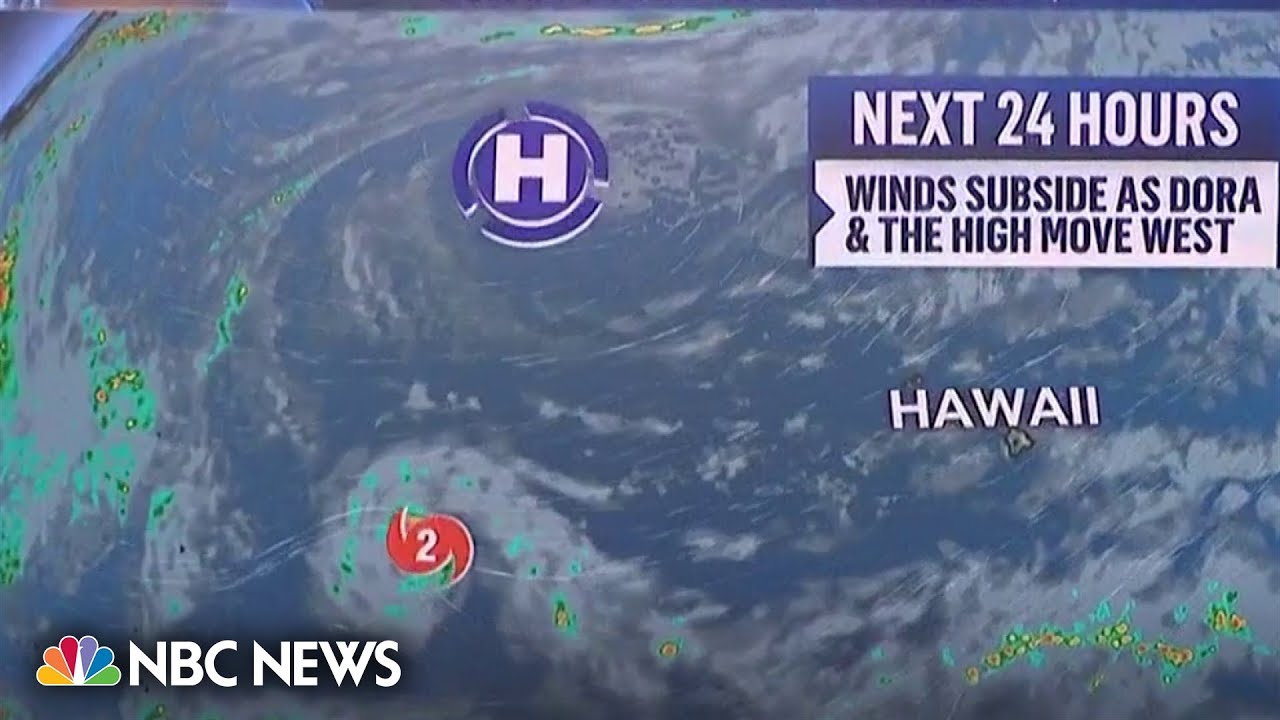 Wind gusts slow near Maui after hurricane winds fueled wildfire - YouTube