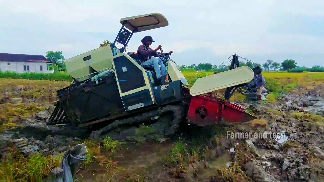 Best harvesting machine working in deep mud,Agricultural machinery ...