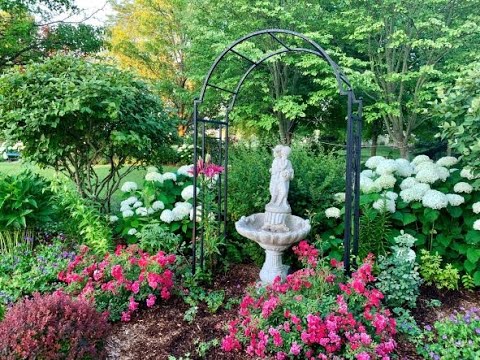 Review of My Beautiful Summer Garden - YouTube