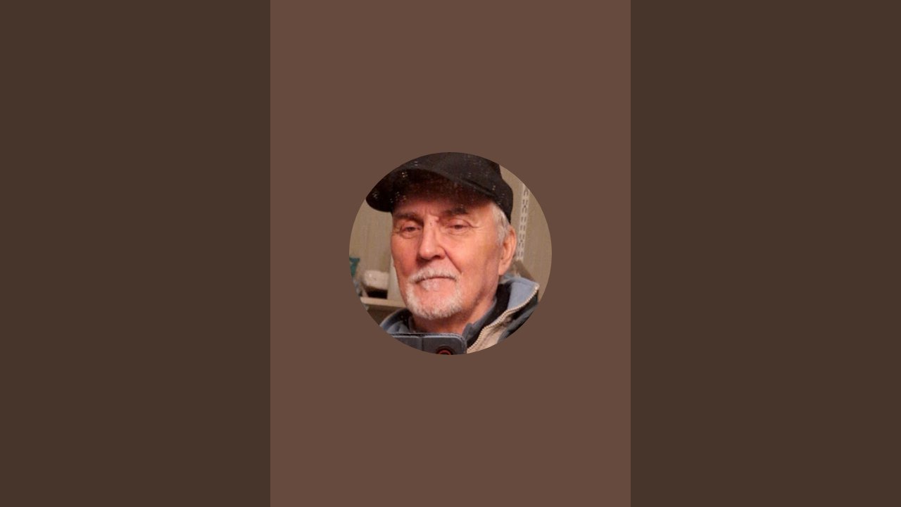 Zoom it closer! Stream of drawing impro portrait - YouTube