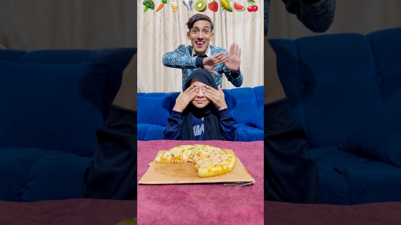 "Slap By Hand Challenge"👋🍕 - YouTube