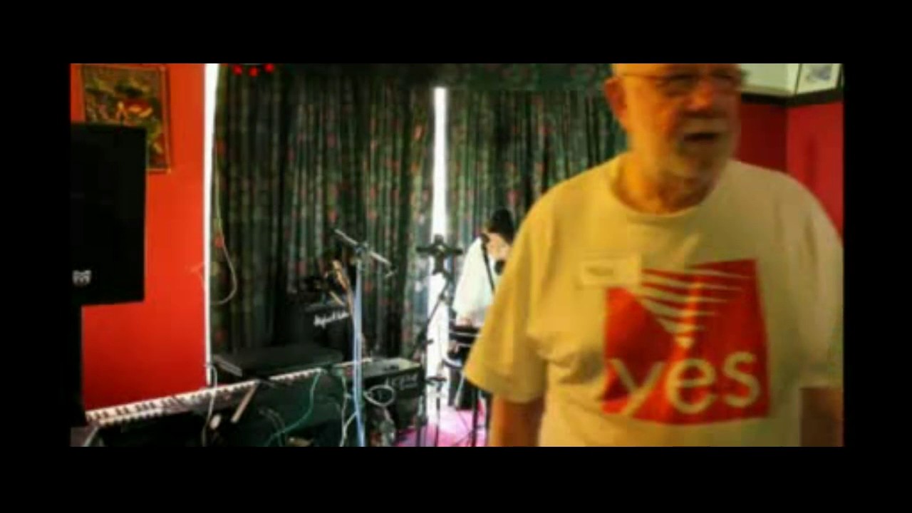 Telima Spiritor - Agadoo (cover) - YouTube