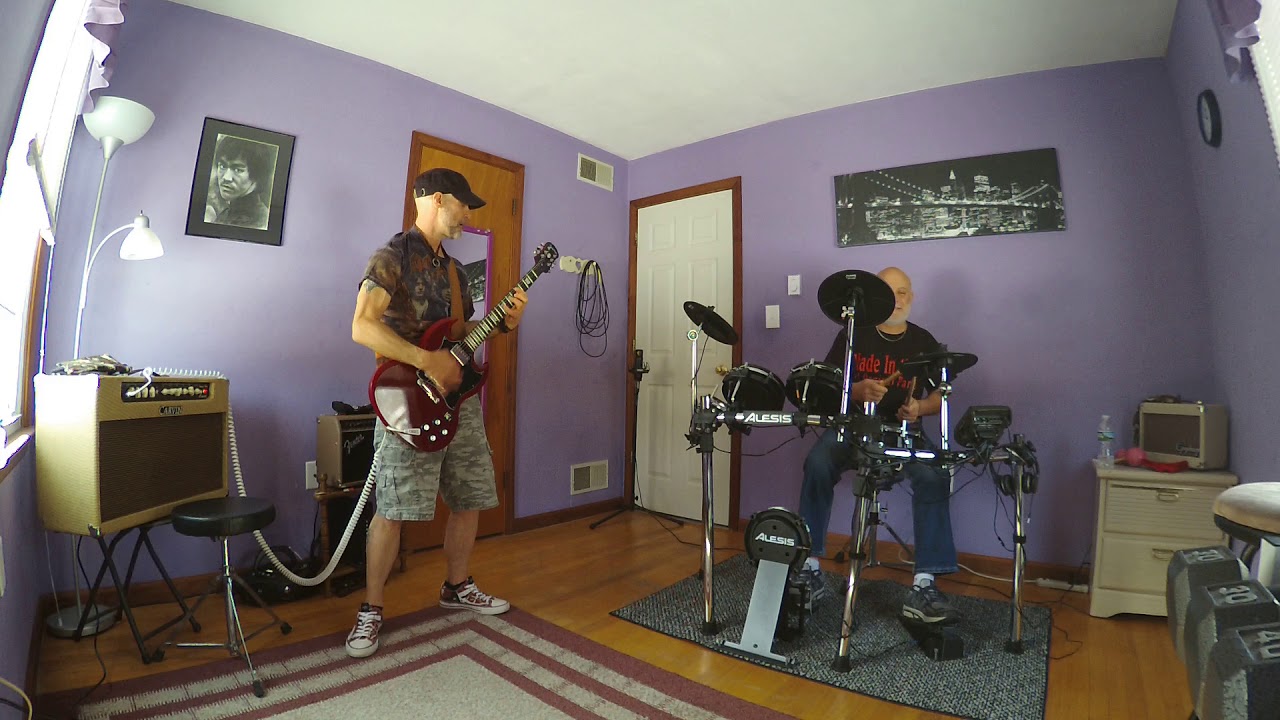 Love at first feel - YouTube