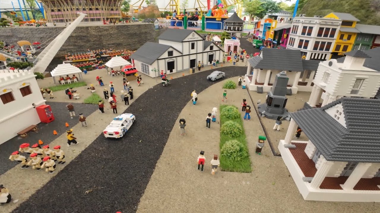 Lego Miniland Tour - YouTube