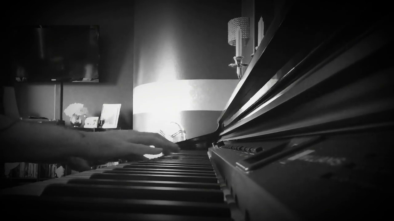 IT (Pennywise) - Main Theme on Piano - Calliope Voice - YouTube