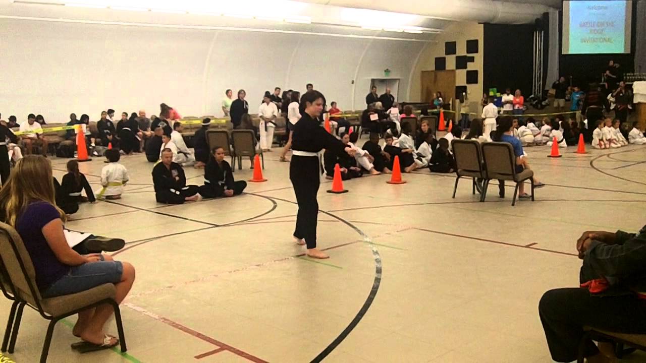 Amber Foy Kata (Taikyoku Chudan) - YouTube