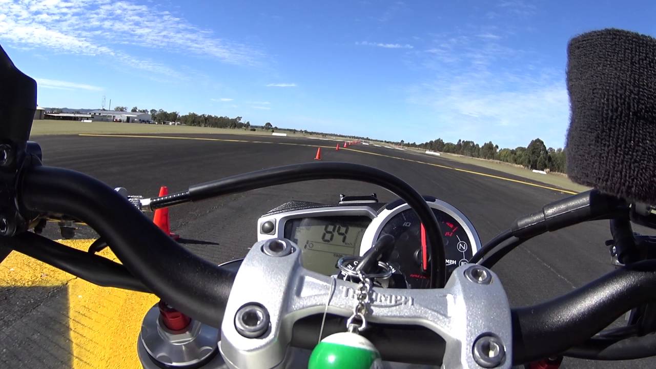 Street Triple R 1/8 mile - YouTube