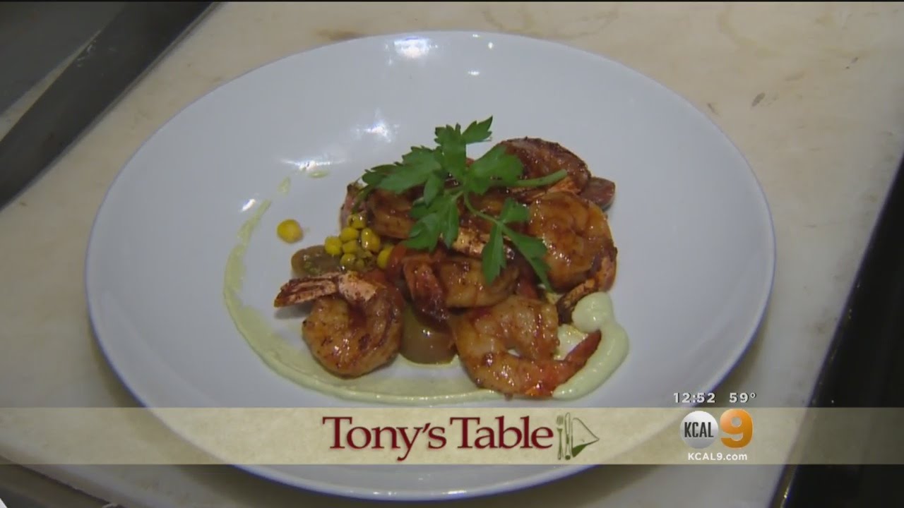 Tony's Table: Mesa Lounge In Costa Mesa - YouTube