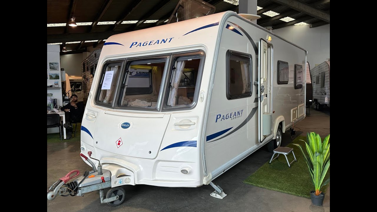 2009 Bailey Pageant S7 Burgundy - YouTube