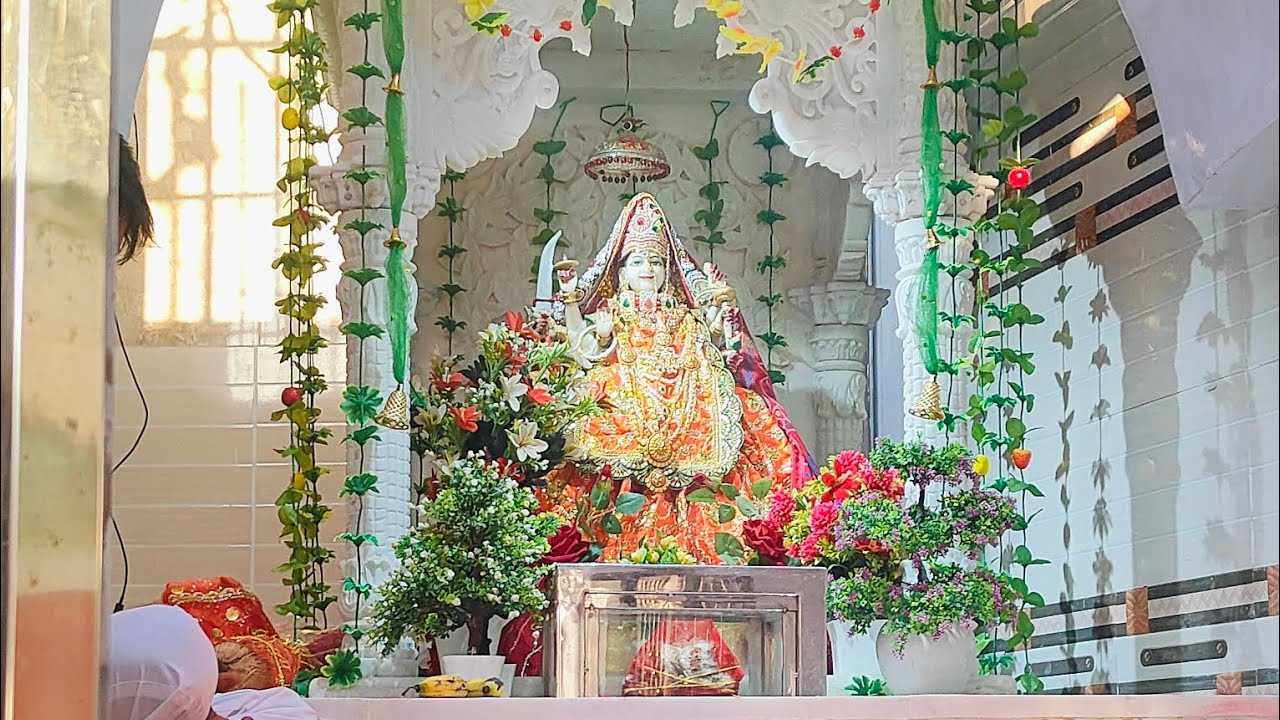 Durga aarti om Jai ambe gauri Durga chalisa #aarti Mata aarti Devi Mata ...