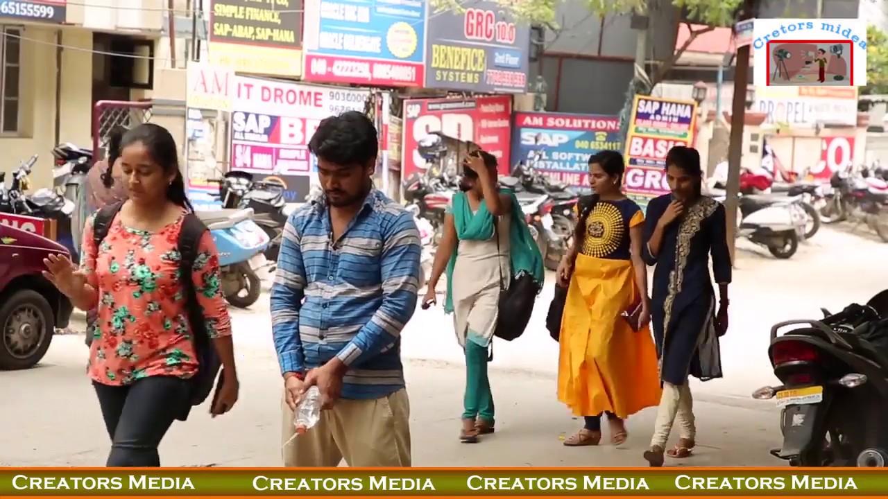 Funny prank wit college students - YouTube