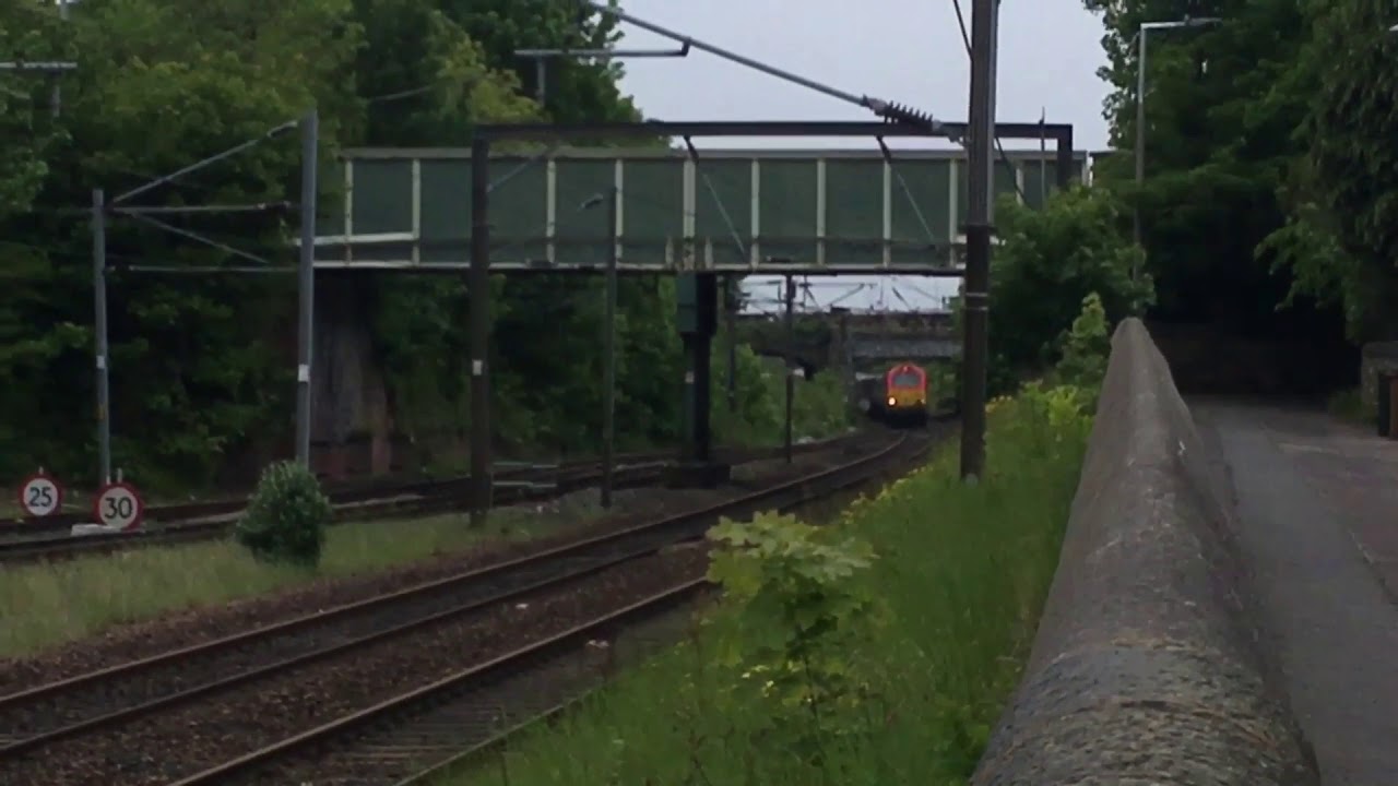 67028 drags a failed LNER HST into Craigentinny Depot - YouTube