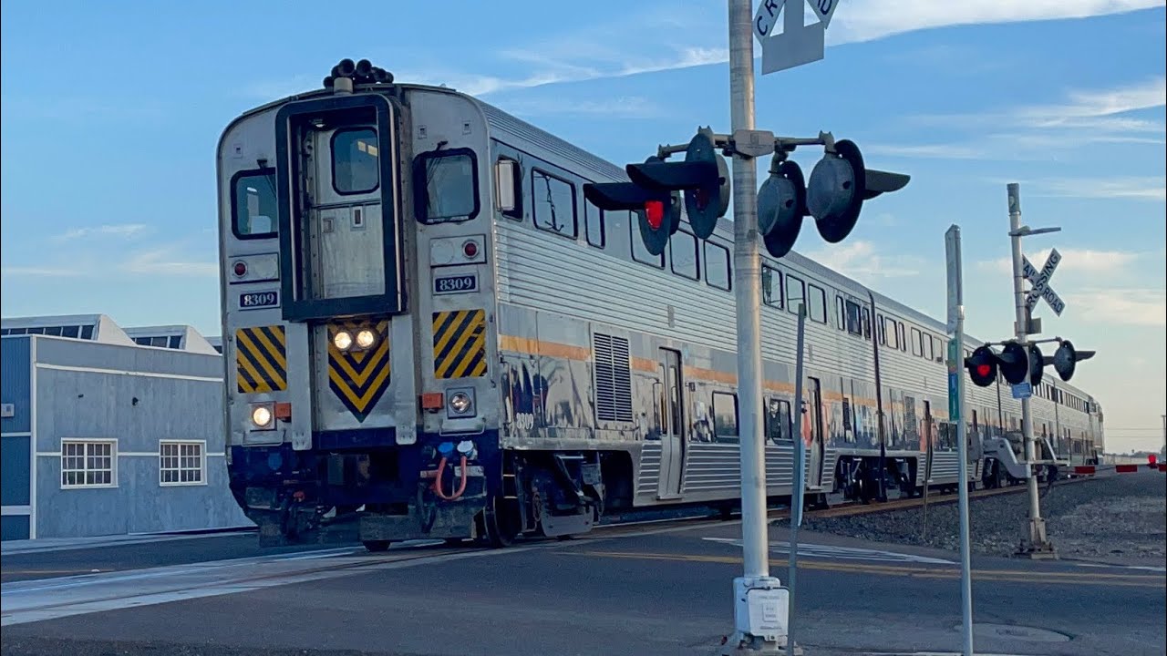 Amtrak #544 Hauling its Full Money Bag - CDTX #8309 East - 6/22/23 - YouTube