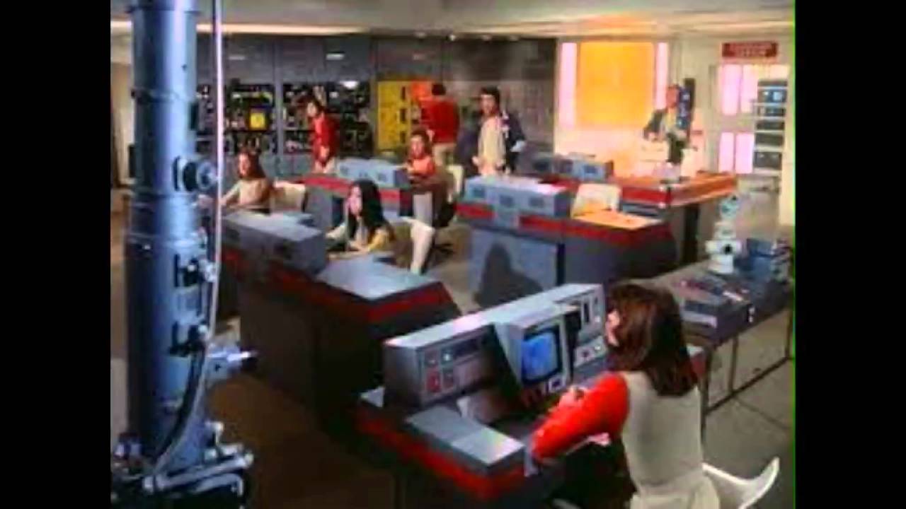 Space 1999: Command Centre Sound FX and controls - YouTube