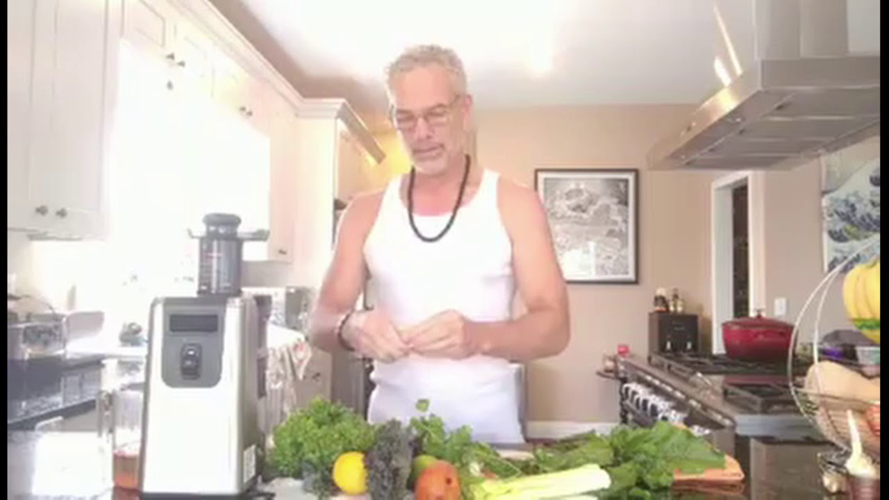 Juice crafting with Sean Loomer - YouTube