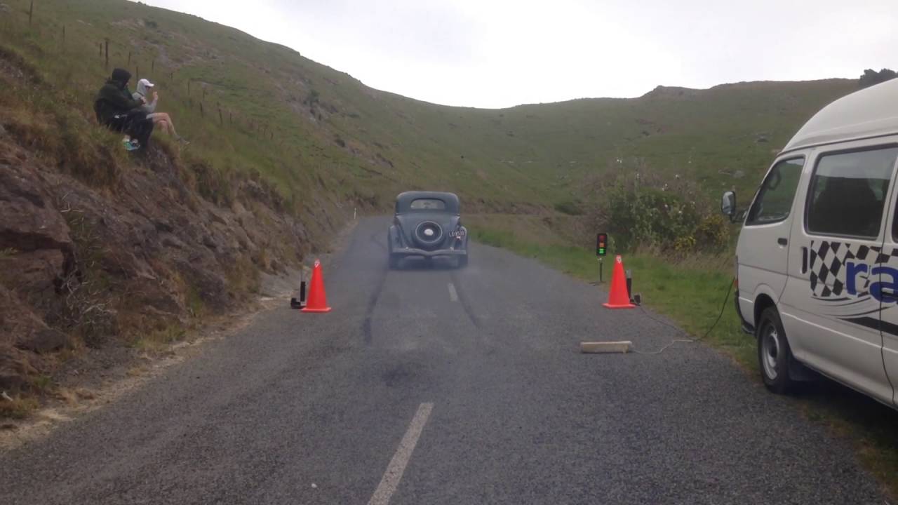 Joe Gillman #22 1935 Ford V8 Coupe Summit Road 2015 - YouTube