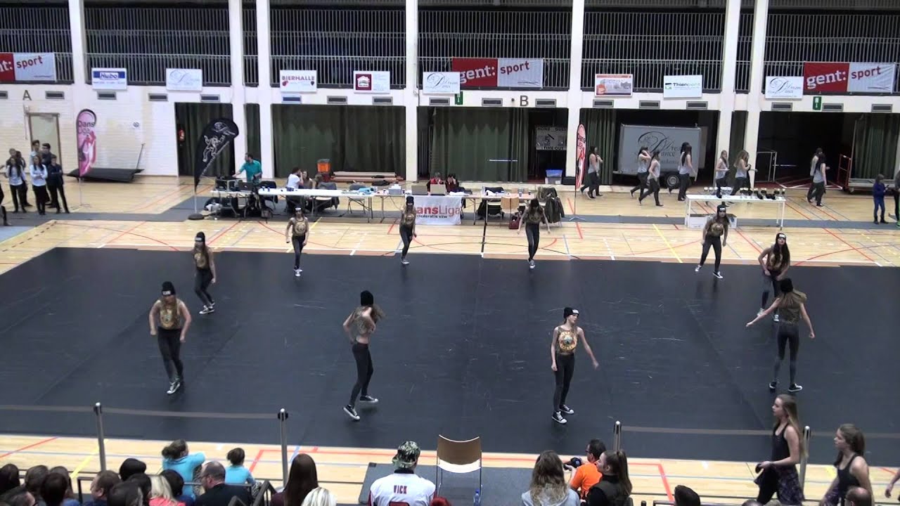 The Bounce Crew - Love 2 Dance Lierde - YouTube