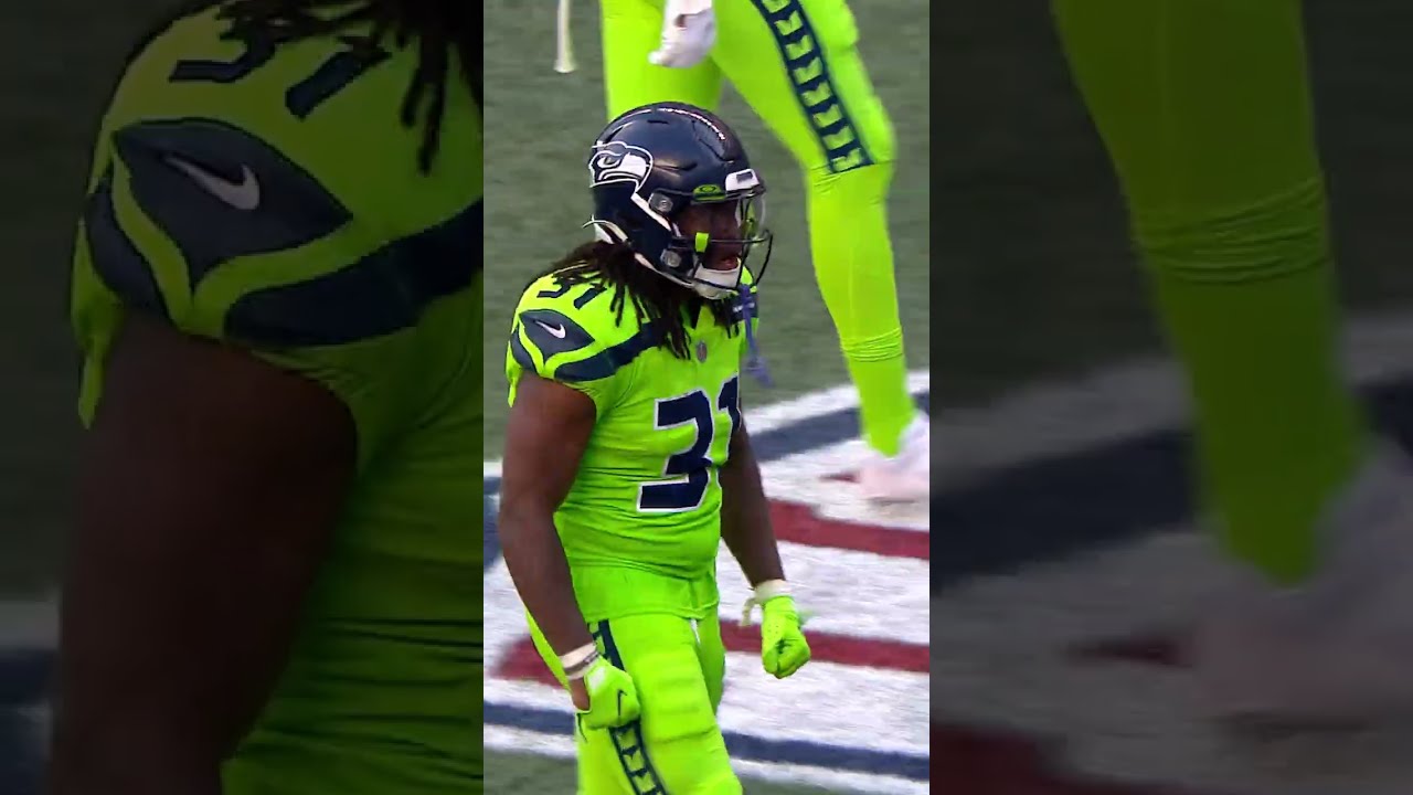 Wake em up, DeeJay Dallas! 🔨 | Seahawks Shorts - YouTube