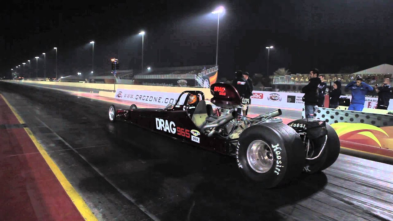 Dragster launch at Qatar Drag Racing League - YouTube