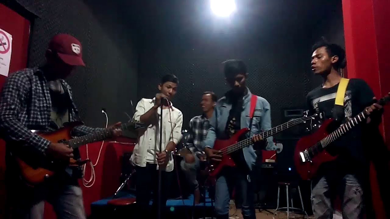 MARS' BAND COVER KOMPLEX BAND - YouTube