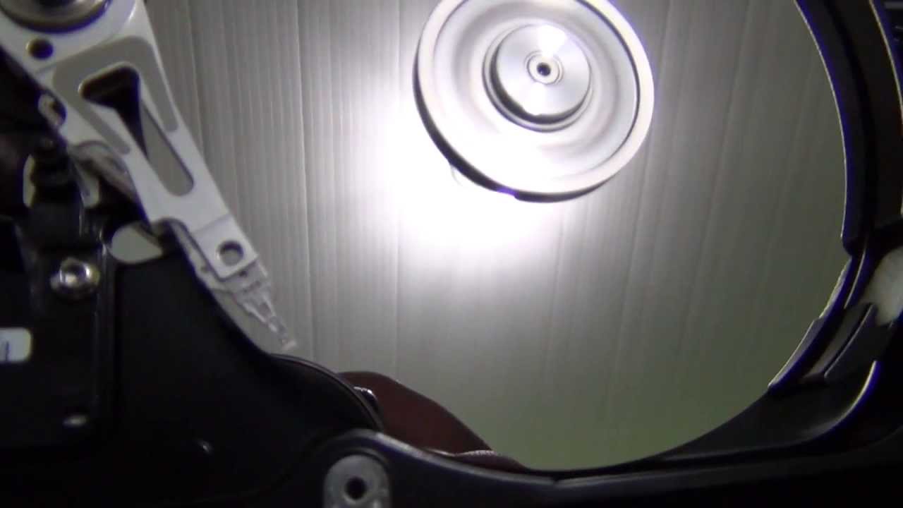 O funcionamento de um HD (Disco Rigido) HD - YouTube