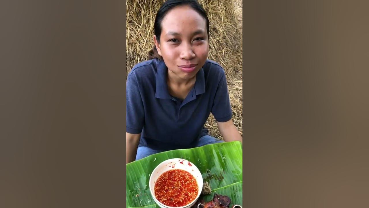 ទៅមើលសកម្មភាពប្អូនស្រីខ្ញុំ Chhom Sreypach កំពុងថត - YouTube