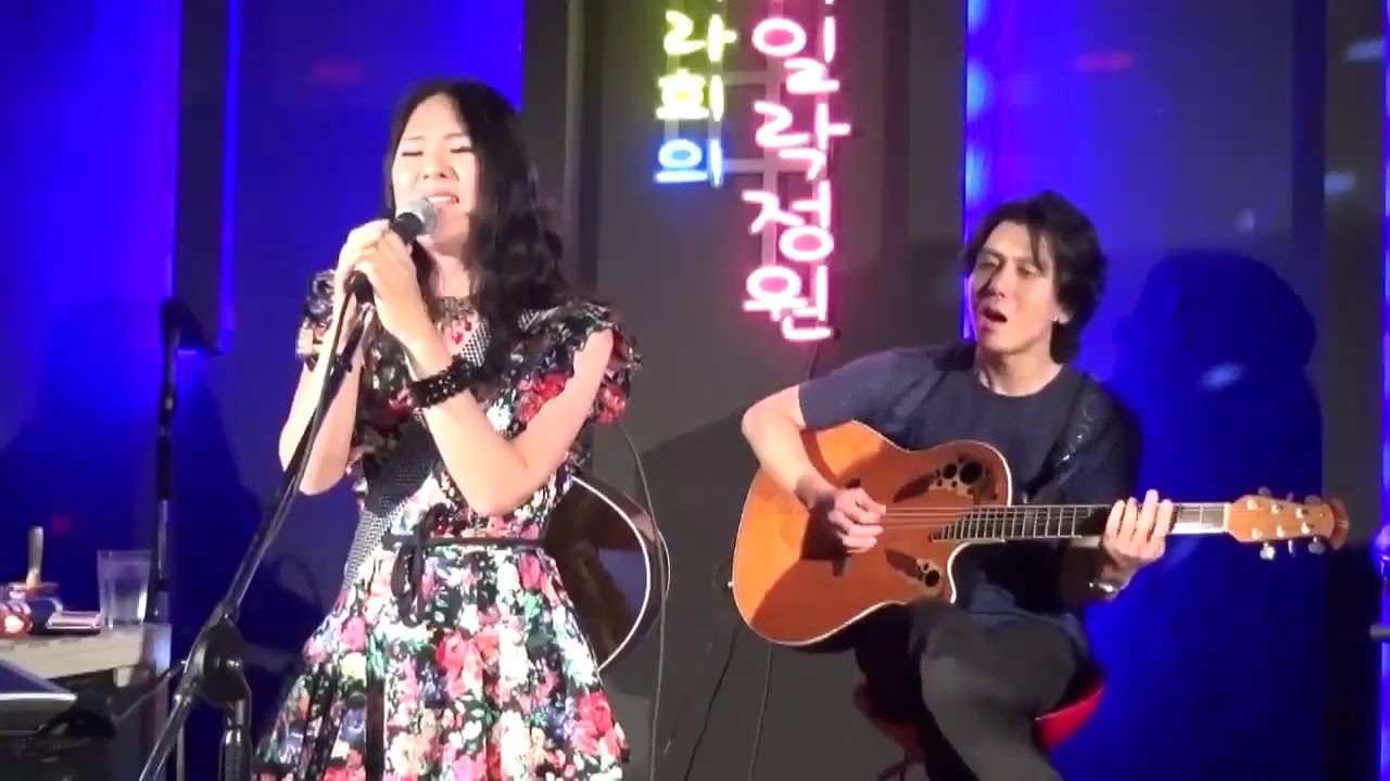 이라희 _ 별이진다네(여행스케치) _ Singer, LEE RA HEE - YouTube